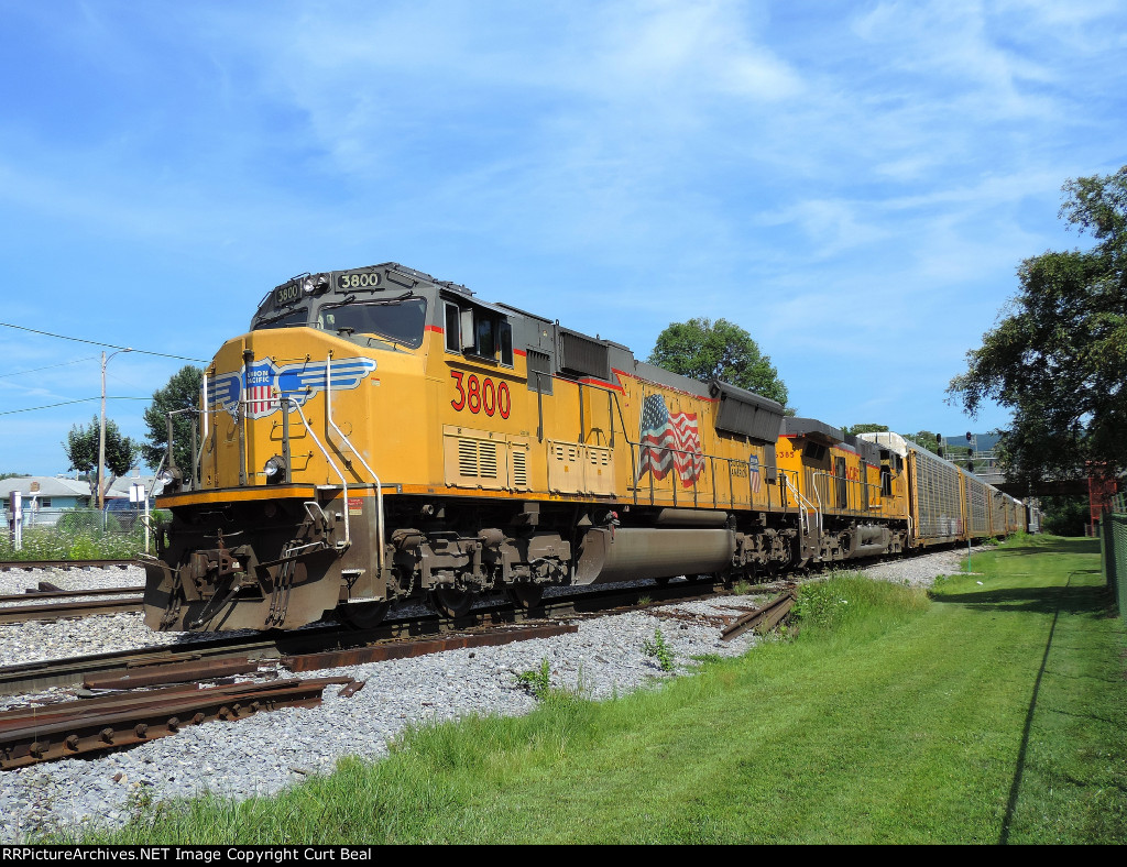 UP 3800 and 6835 (1)